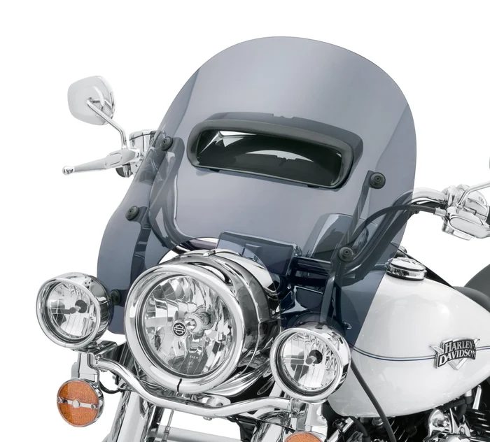 Detachables Wind Splitter Vented Windshield | Harley-Davidson® Online