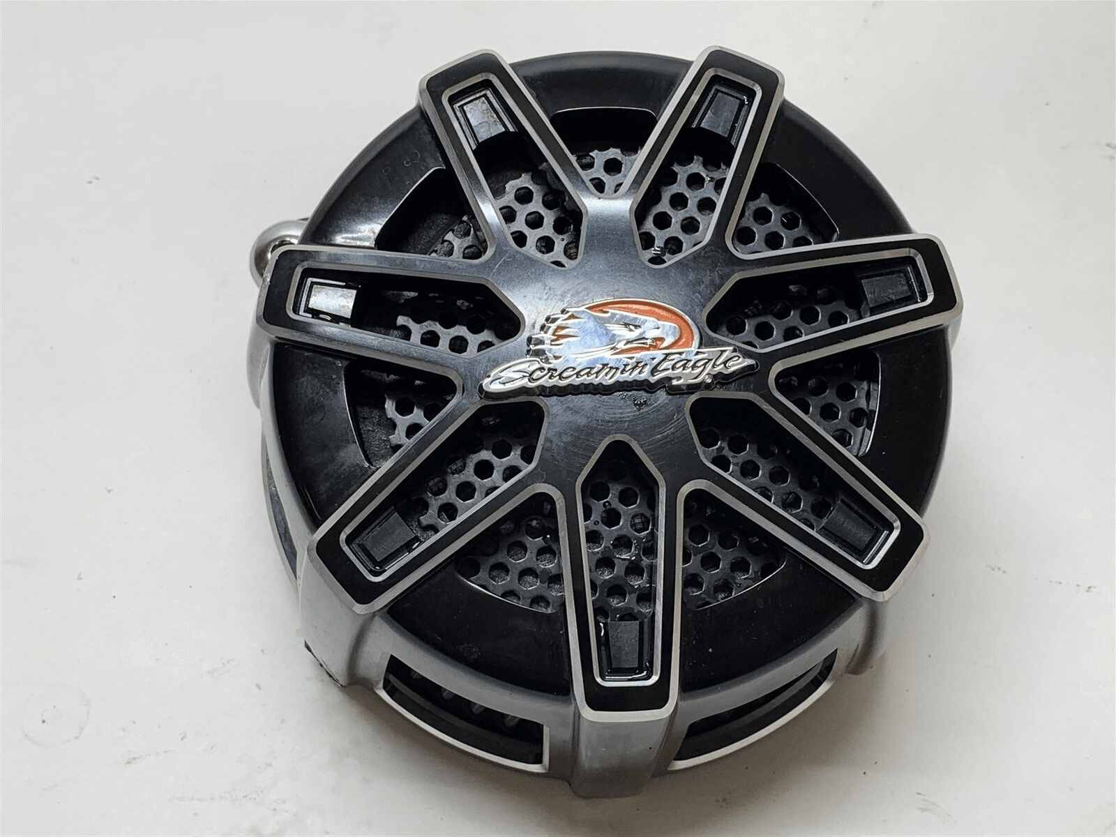 Screamin’ Eagle® Extreme Billet Air Cleaner Kit | Harley-Davidson® Online